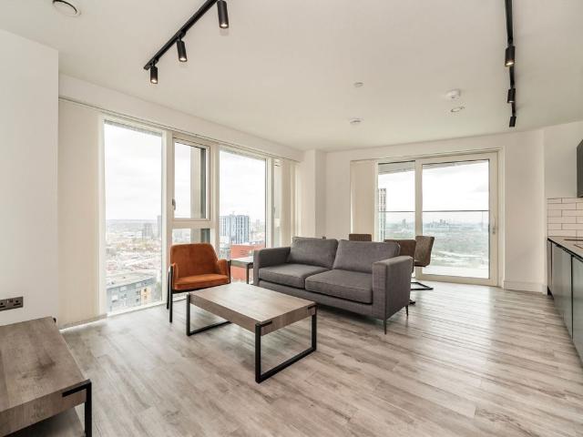 Portal Way, North Acton W3, 2 bed flat to rent, £2,750 pcm | PrimeLocation