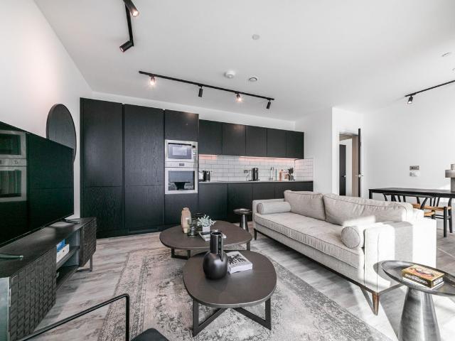 Portal Way, Acton W3, 1 bed flat to rent, £2,300 pcm | PrimeLocation