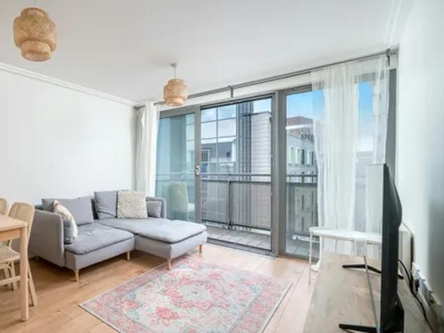 Portal Way, London, W3 6FF, United Kingdom | 2 bed apartment for rent #160122411 | Rentberry