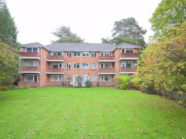 Portarlington Road, Bournemouth BH4 1 bed flat to rent £1,195 pcm £276 pw