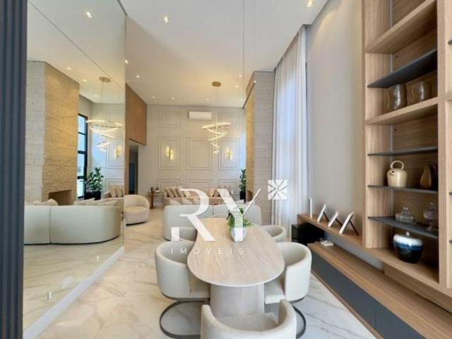 PORTEIRA FECHADA | Alphaville I Urbanova | Sobrado Mobiliado 4 Suítes com Piscina