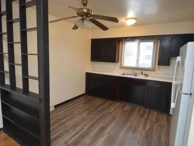 Porter 4 Plex 1 2 Bedroom Apartment for Rent at 1404 15th Ave S, Grand Forks, ND 58201