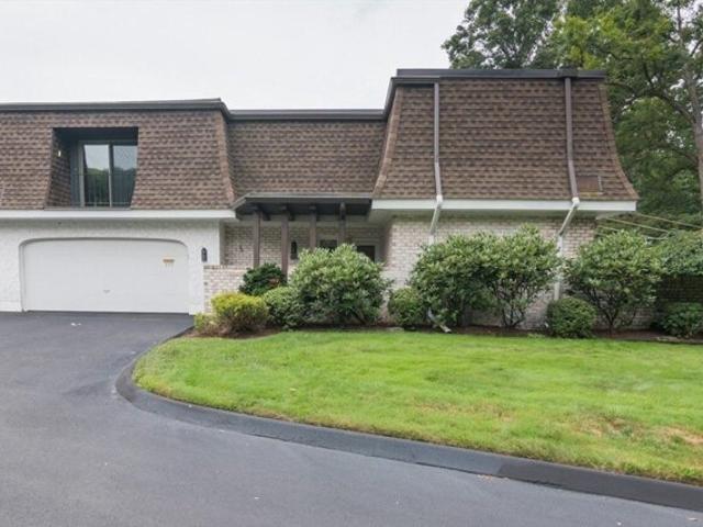 Porter Lake Dr Unit,springfield, Condo For Sale