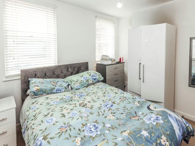 Porters Wood, St Albans, AL3 6DG