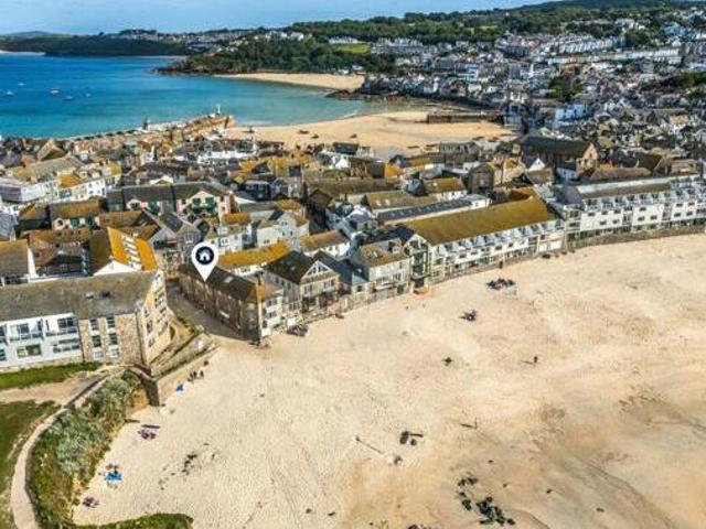 Porthmeor Road, St. Ives, 2 Bedroom Apartment