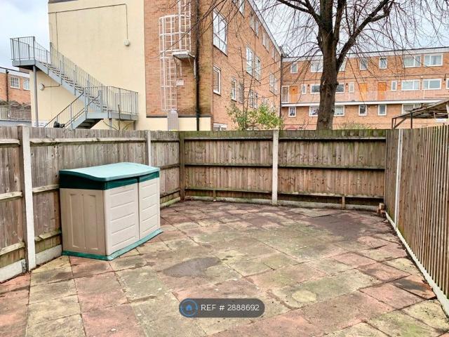 Portia Way, London E3, 3 bed maisonette to rent, £3,000 pcm | PrimeLocation