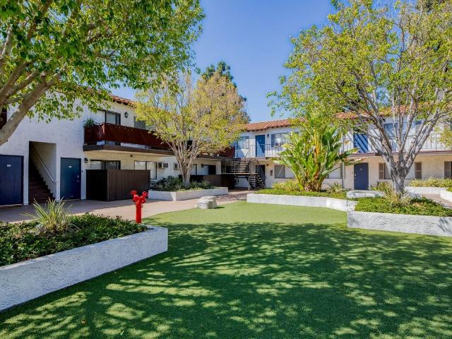 Portico 2 Bedroom Apartment for Rent at 140 W Hill Ave, Fullerton, CA 92832