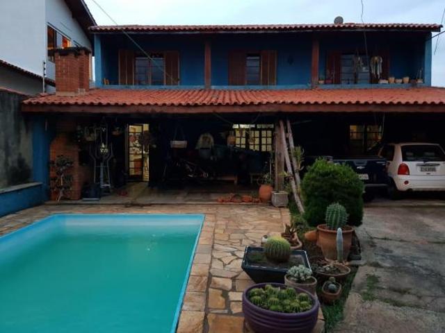 Porto Feliz Casa 4 quartos 2 suítes piscina