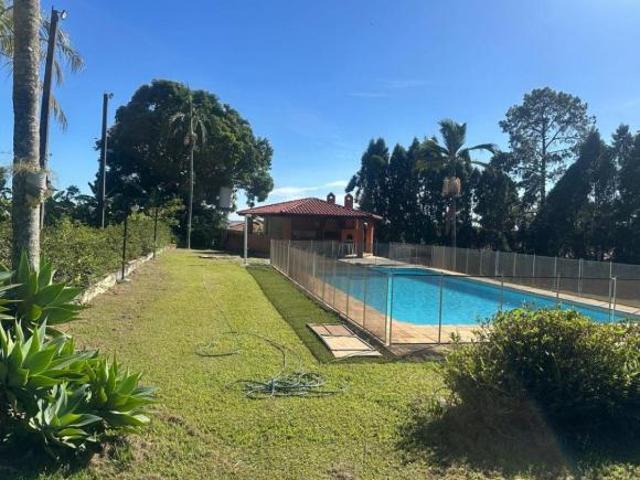 Porto Feliz Chácara com 3 quartos suíte piscina e churrasqueira