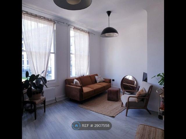 Portobello Road, London W10, 2 bed flat to rent, £2,300 pcm | PrimeLocation