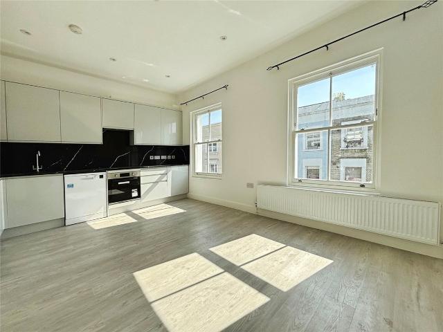 Portobello Road, London W11, 2 bed flat to rent, £3,500 pcm | PrimeLocation