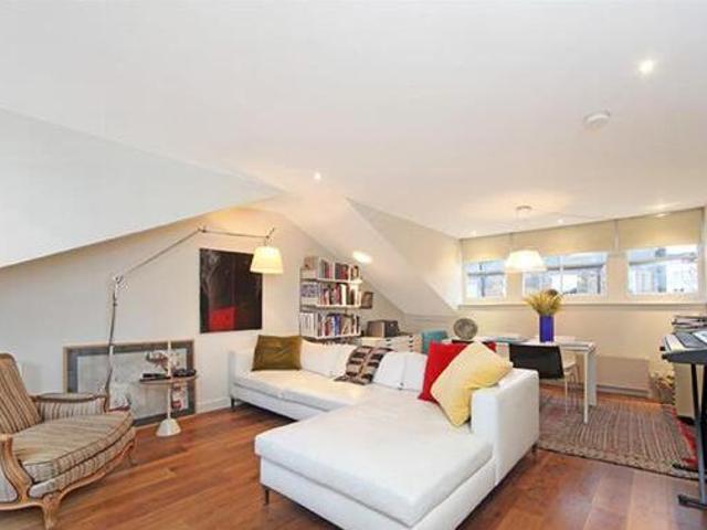 Portobello Road, London, 2 Bedroom Flat