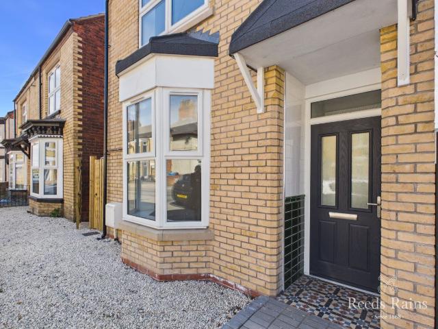 Portobello Street, Hull, East Yorkshire HU9, 3 bed semi detached house to rent, £1,000 pcm | PrimeLocation