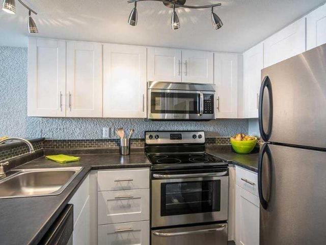 Portola Biltmore 2 Bedroom Apartment for Rent at 2323 E Flower St, Phoenix, AZ 85016