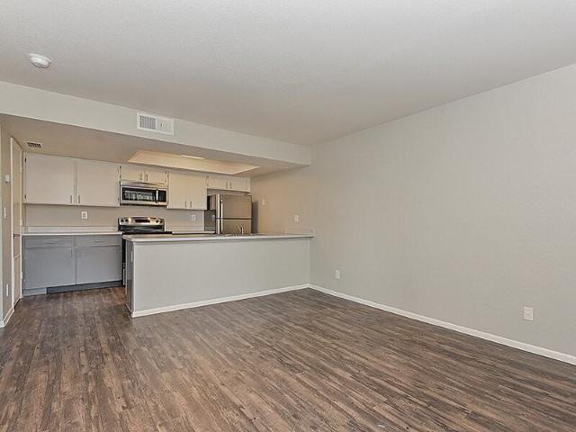 Portola East Mesa 2 Bedroom Apartment for Rent at 3030 E Broadway Rd, Mesa, AZ 85204
