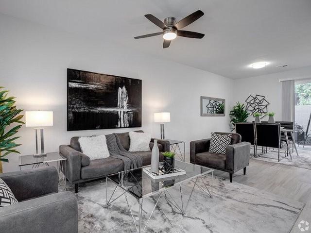 Portola Red Mountain 3 Bedroom Apartment for Rent at 600 N 53rd St, Phoenix, AZ 85008