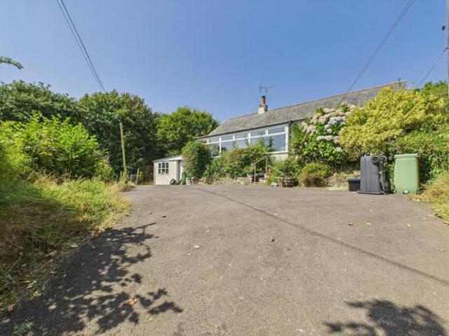 Portlooe, West Looe, 2 Bedroom Bungalow