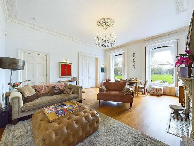 Portland Terrace, Richmond, Surrey, TW9
