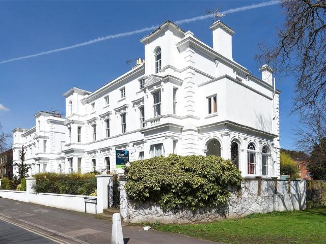 Portland Terrace, Richmond 2 bed apartment to rent £6,350 pcm £1,465 pw