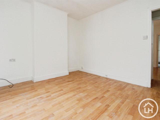 Portland Terrace, Sheerness ME12, 2 bed terraced house to rent, £1,200 pcm | PrimeLocation