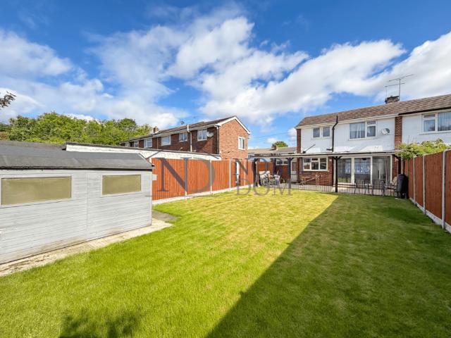 PORTLAND CRESCENT, FELTHAM, TW13 2 bed semi detached house to rent £2,100 pcm £485 pw