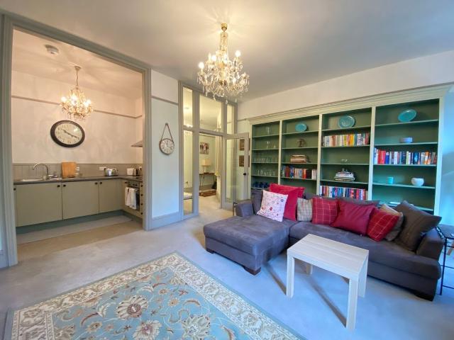 Portland House, 103A Portland Street, Central M1, 2 bed flat to rent, £1,550 pcm | PrimeLocation