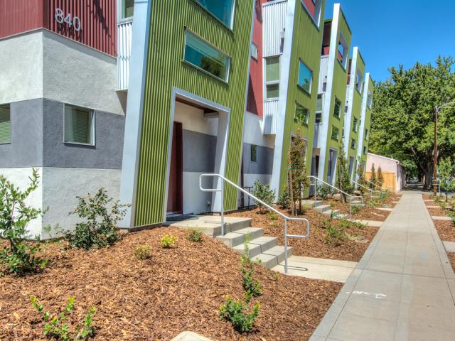 Portland Place 1 Bedroom Apartment for Rent at 840 W 6th St, Chico, CA 95928 South Campus
