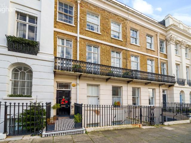 Portland Place, Brighton, East Sussex BN2, 1 bed flat to rent, £1,200 pcm | PrimeLocation