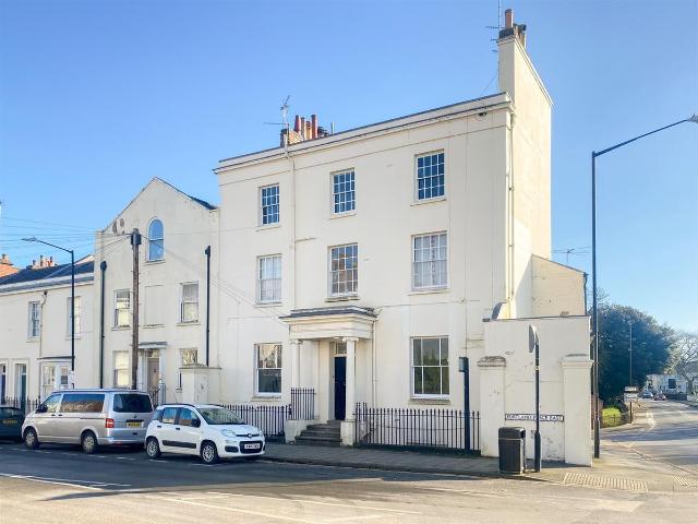 Portland Place East, Leamington Spa CV32, 2 bed flat to rent, £1,250 pcm | PrimeLocation
