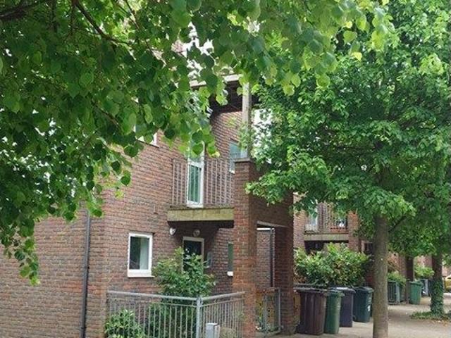 Portland Place, Greenhithe DA9, 3 bed semi detached house to rent, £1,950 pcm | PrimeLocation