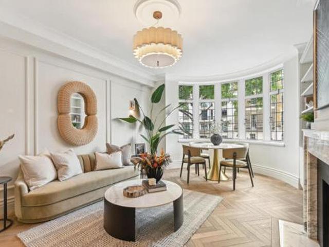 Portland Place, London, 2 Bedroom Apartment