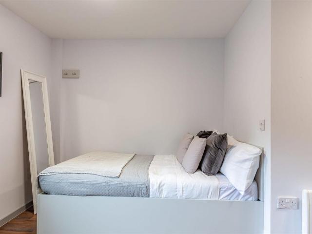 Portland Road, Newcastle NE2, Studio to rent, £975 pcm | PrimeLocation