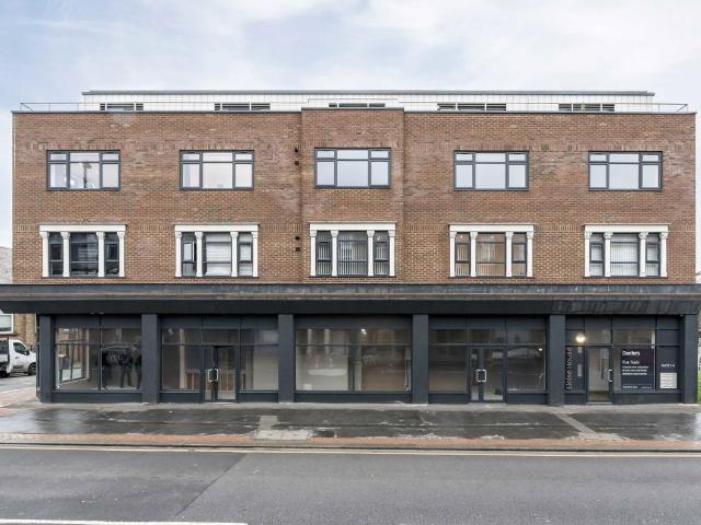 Portland Road, Norwood Junction SE25, 3 bed flat to rent, £2,300 pcm | PrimeLocation