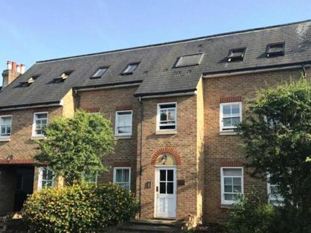 Portland Road, Kingston Upon Thames, 1 Bedroom Flat