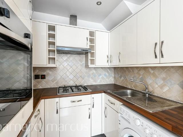 Portland Road, London 1 bed flat to rent £1,375 pcm £317 pw