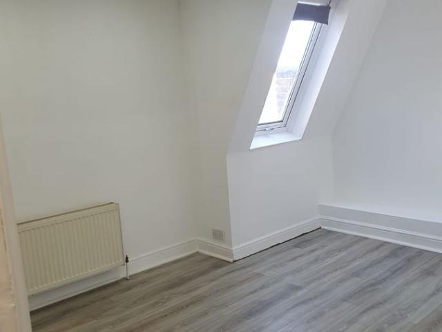 Portland Road, London SE25, 1 bed flat to rent, £1,450 pcm | PrimeLocation