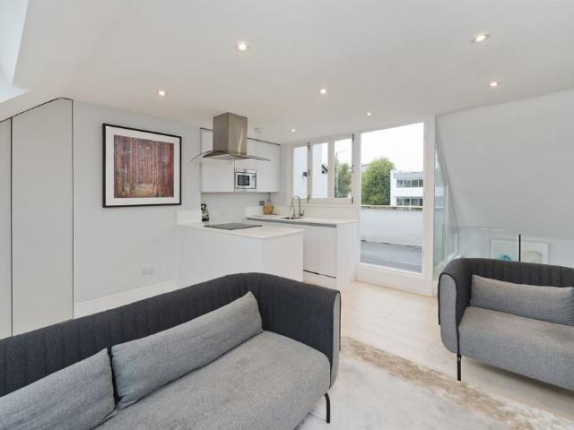 Portland Road, W11
