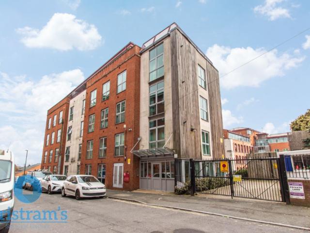 Portland Square, Nottingham NG7, 2 bed flat to rent, £850 pcm | PrimeLocation