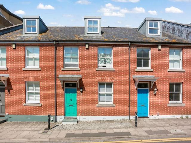 Portland Street, Brighton, BN1 3 bed terraced house to rent £2,620 pcm £605 pw