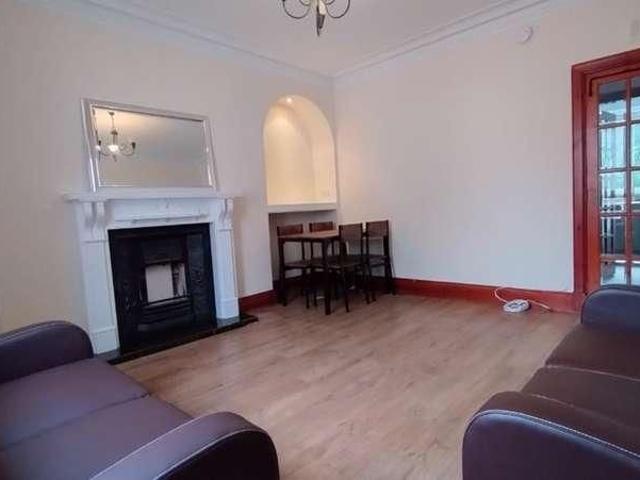 Portland Street, Floor Right, AB11
