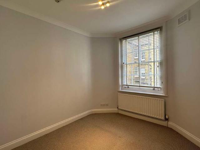 Portland Street, London SE17, 1 bed flat to rent, £1,600 pcm | PrimeLocation
