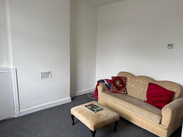 Portland Street, Mansfield NG18, 2 bed terraced house to rent, £725 pcm | PrimeLocation