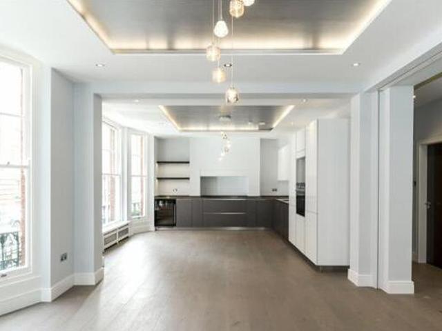 Portman Mansions, Chiltern Street, 2 Bedroom Flat