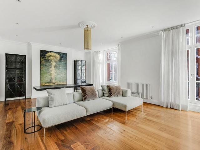 Portman Mansions, Chiltern Street, Marylebone, W1U 5AJ