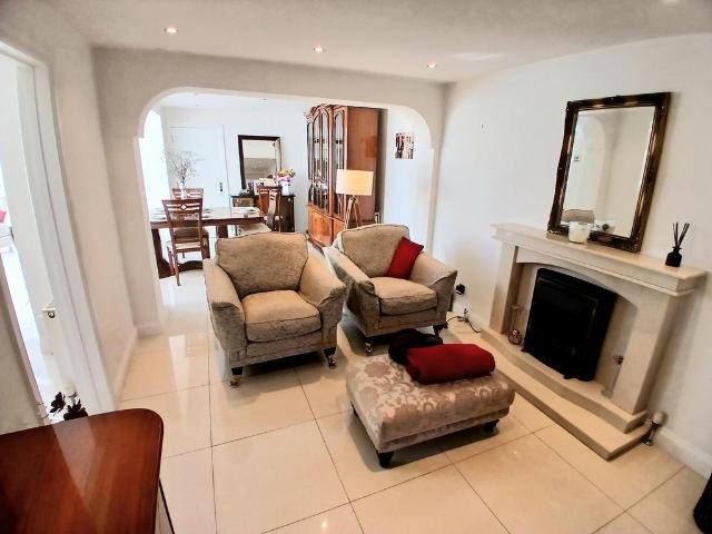 Portman Close, HITCHIN 4 bed house to rent £2,750 pcm £635 pw