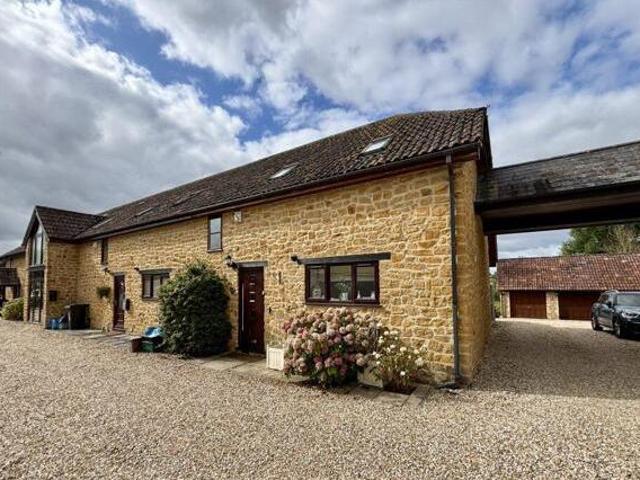 Portman Court, East Chinnock, 3 Bedroom Barn