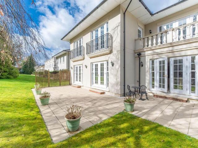 Portman Hall, Stanmore, Harrow, HA3 2 bed flat to rent £3,445 pcm £795 pw