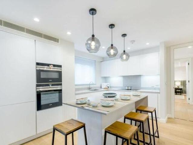 Portman Square, Marylebone, 1 Bedroom Flat