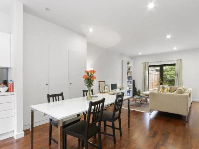 Portnall Road, Queen's Park, London W9, 2 bed flat to rent, £4,312 pcm | PrimeLocation