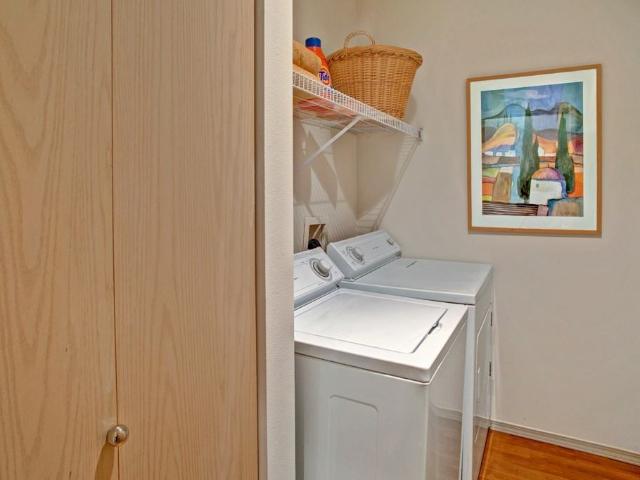 Portsmith 1 Bedroom Apartment for Rent at 12121 Admiralty Way, Everett, WA 98204
